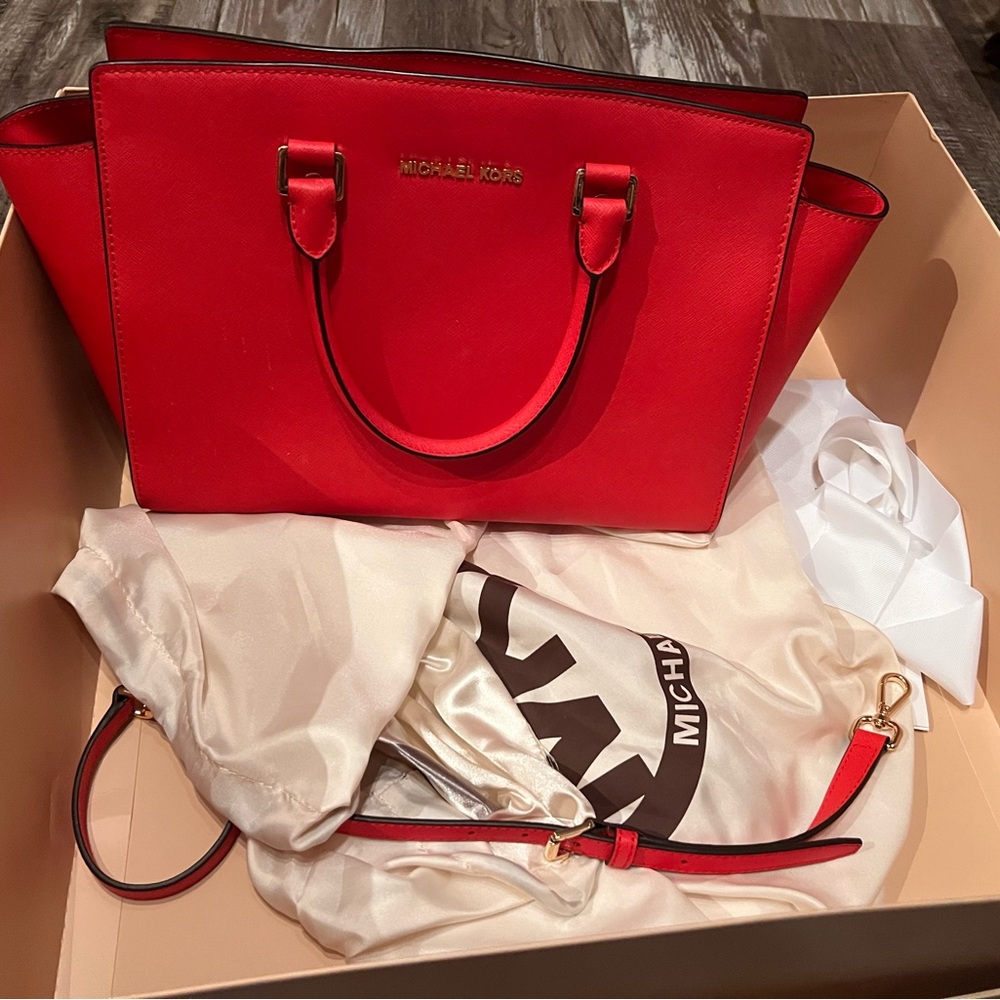 Mk Red Purse - Gem